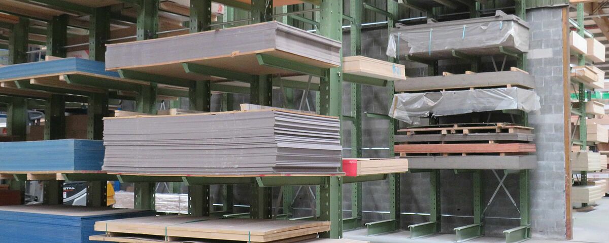 Estantes cantiléver e porta-paletes para materiais de madeira | OHRA GmbH